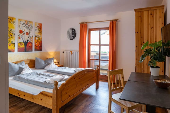 Zimmer 2 In Unserer Ammerwork Wg - Oberammergau