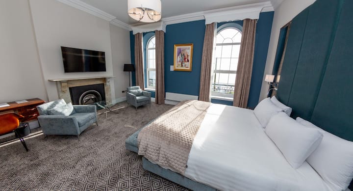 Presidential Suite Cobh - Midleton
