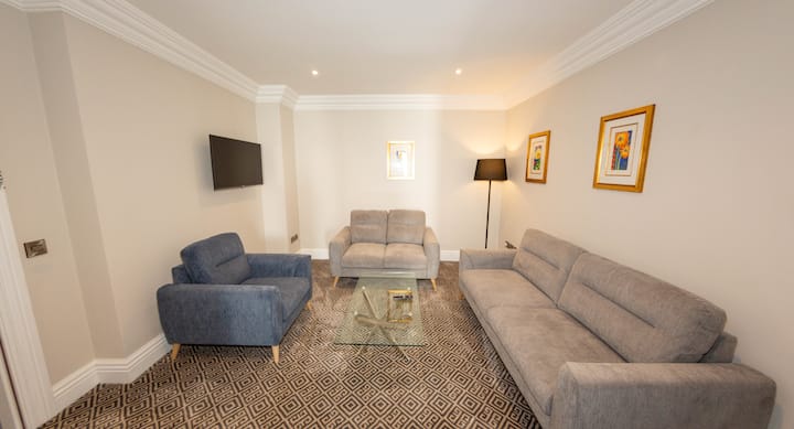 Presidential Suite Cobh - Cork