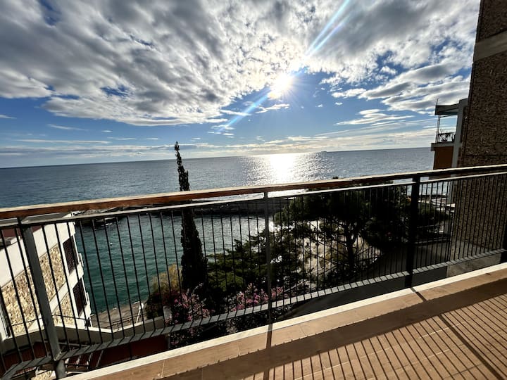Suite Capo Pino-sole E Spiaggia - San Remo