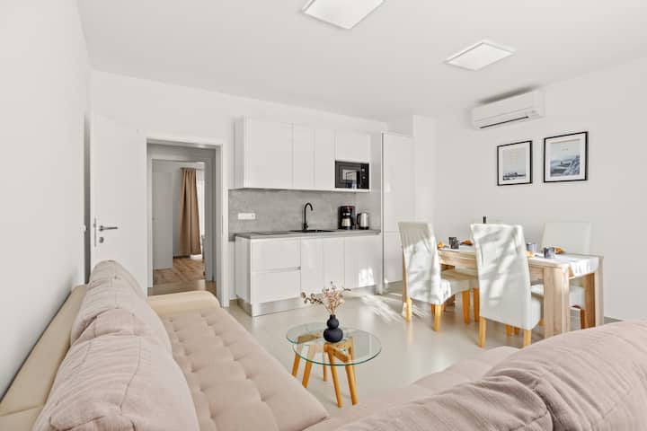 Charmante Ferienwohnung In Porec - Poreč