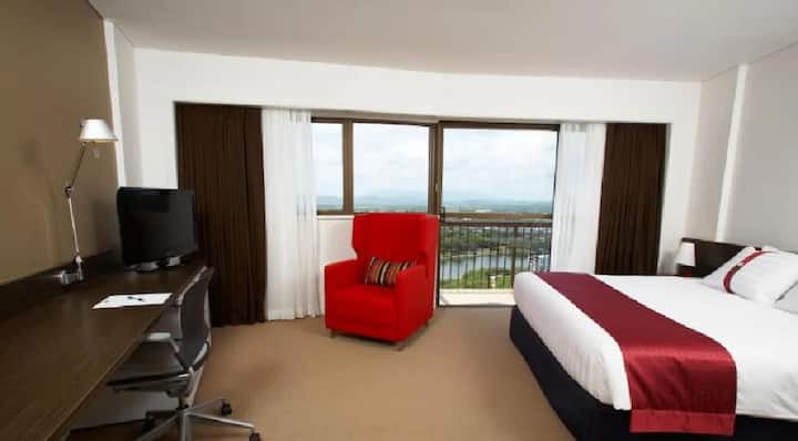 Executive Room With Amazing View In Townsville Cbd - Townsville