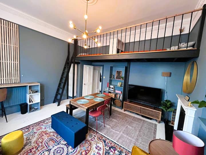 Escape To Coastal Bliss- Westend / Lease Location - Folkestone
