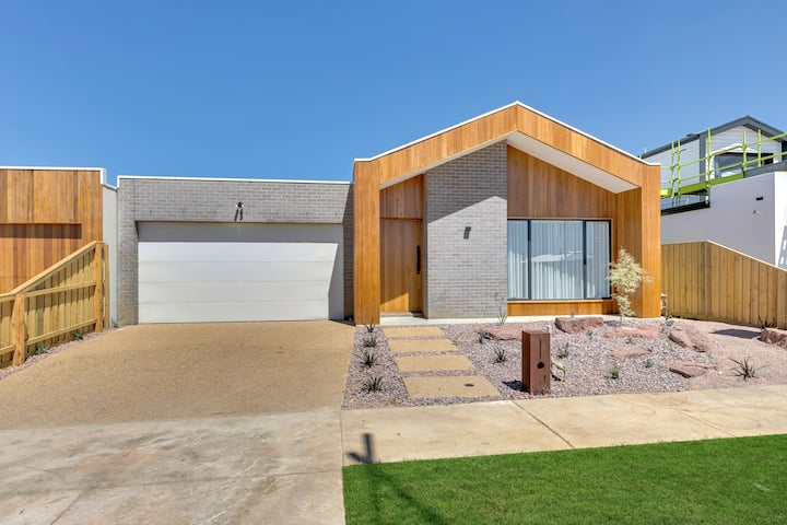 Modern Beach House- 12 Sleep - Geelong