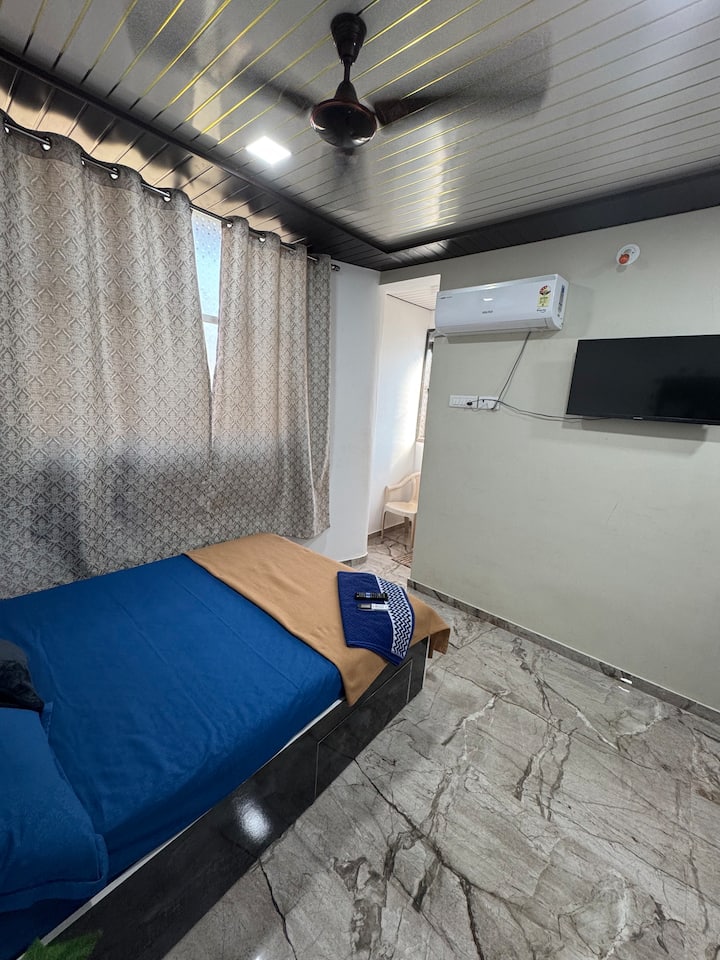 Family Room & Private Bathroom - Shrivardhan