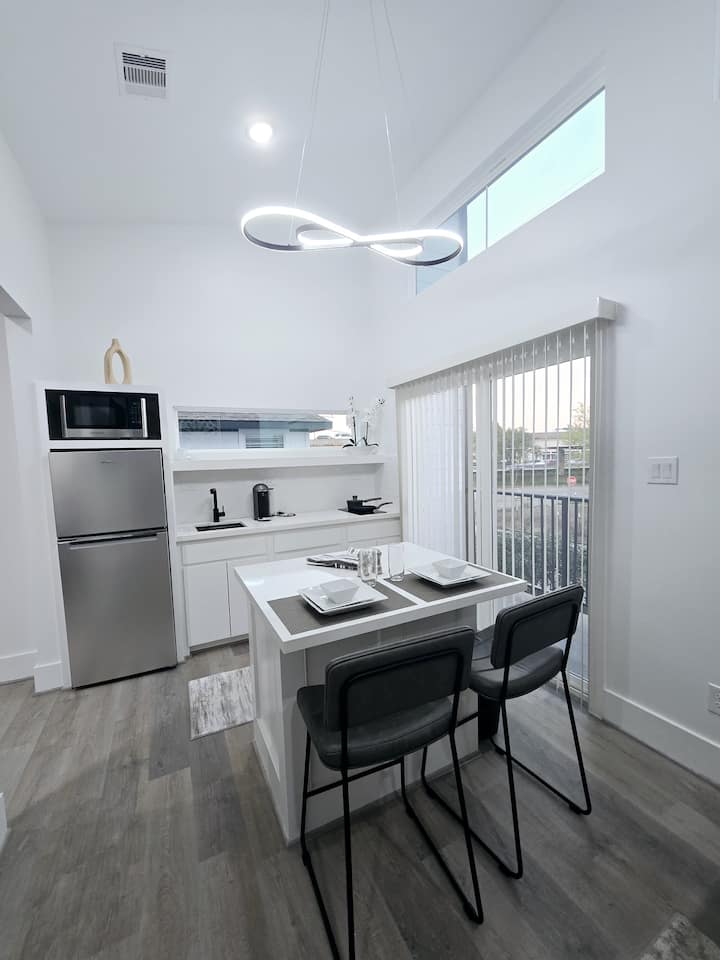 Modern Apartment Near Downtown - Sunnyside - Houston