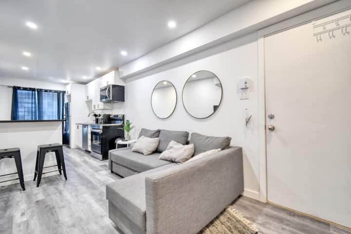 Cute Modern Apt Sur 2 éTages à L'écart De La Ville - Boucherville