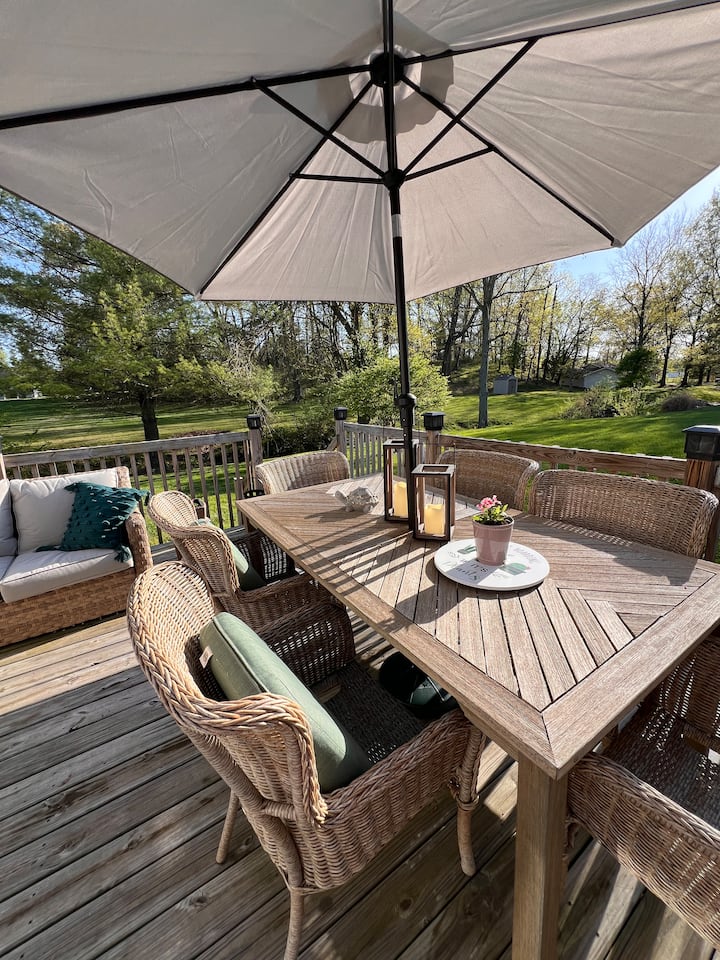 Wildcat Den, 4 Br Near Marion Hs - Marion, IL