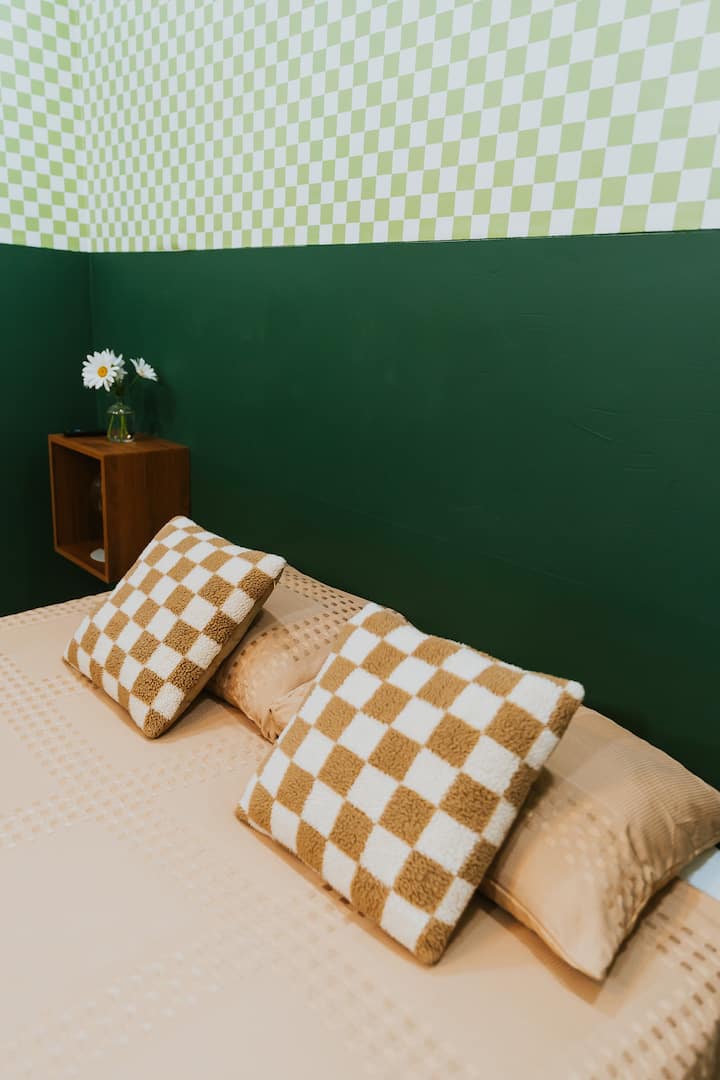 1 Bed 1bath Private Unit - Santa Ana, CA