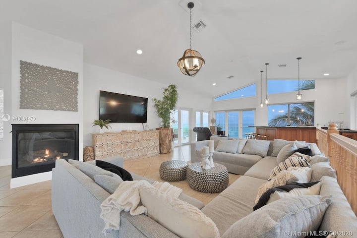 Oceanfront Private Beach House - Hollywood, FL