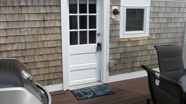 Cozy Cottage In Galilee - Rhode Island
