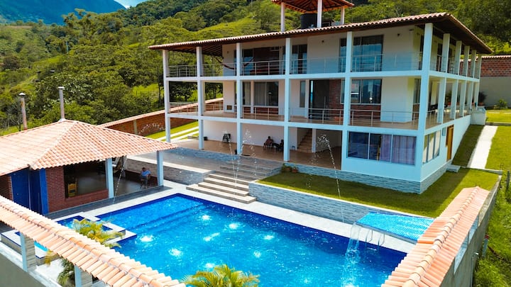Cabaña Familiar Privada - Chinácota