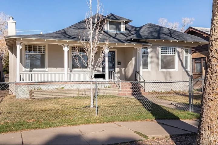 Charming Historic 1913 Home - Pueblo, CO