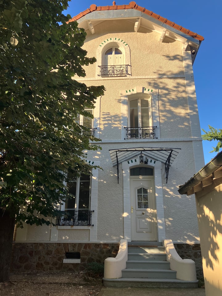 Maison 3 Chambres Avec Jardin Et Bureau - Nanterre