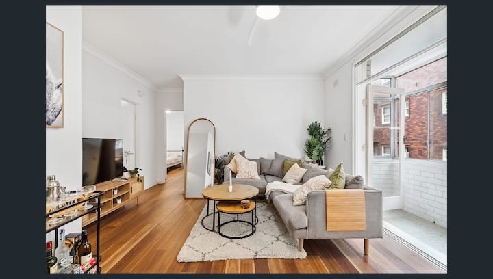 Randwick Shared Apt | Study Desk | Parking - Randwick