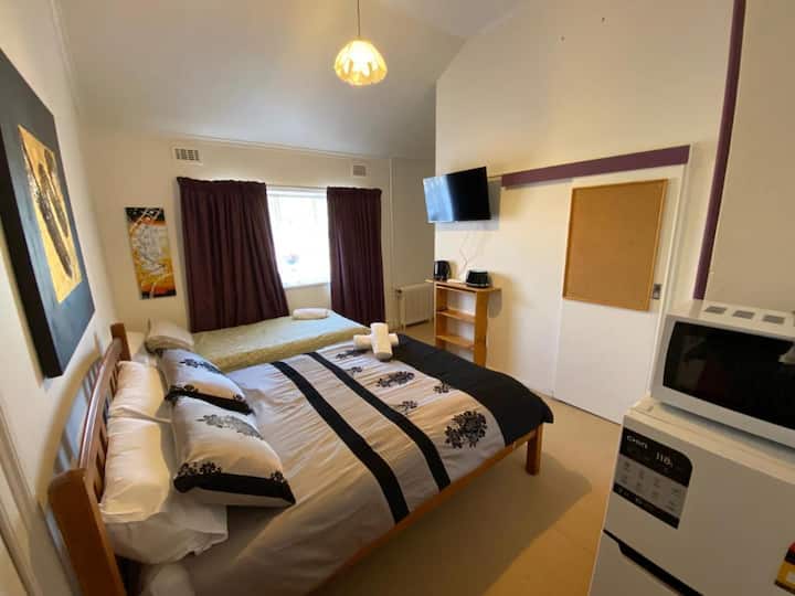 Ellstanmor Deluxe Triple Room - Cooma