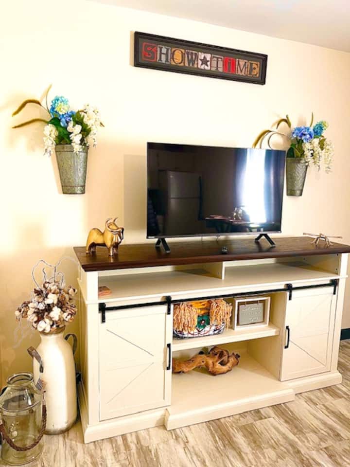 Cozy Cabin - Laredo, TX