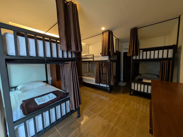 Koh Tao, Dormroom,pool View(4)(upper Bed) - Koh Tao