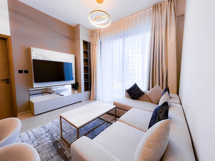 Stylish 1-bedroom Retreat In Prime Gardens | Arjan - Dubai