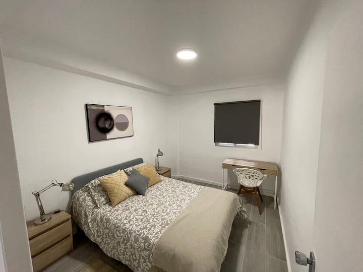 Hab Privada Cm4 Individual Con Cama Grande - Málaga
