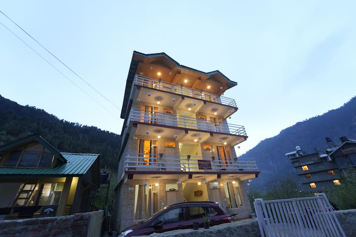 Starhome2bk Oldmanali+view+bbq - Manali