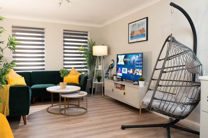 Charming Central 2br Flat Near St Georges Market - Belfast