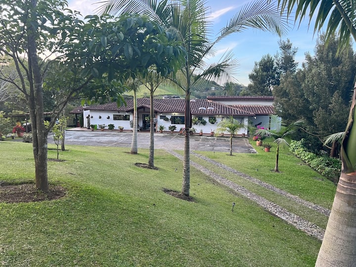 La Mejor Finca En Llanogrande - Rionegro