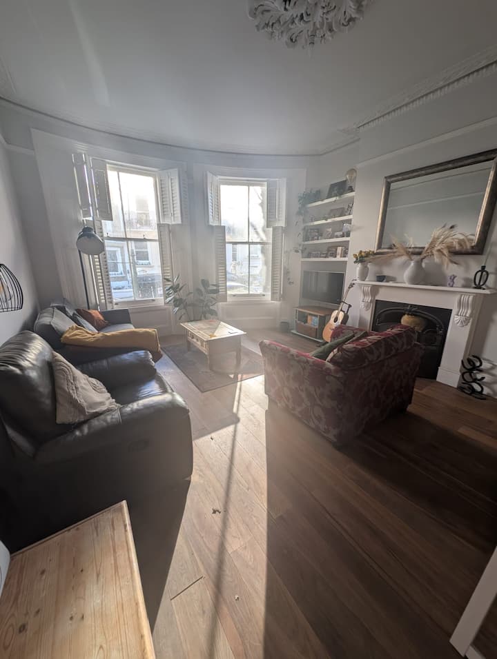 Spacious One Bed Central Hove - Brighton Marina