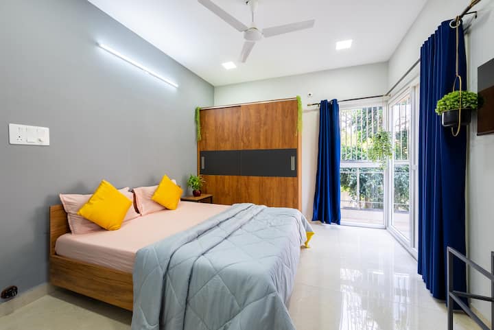 Hw Castle Prague Couple Friendly Room In Btm - 1 - Bengaluru