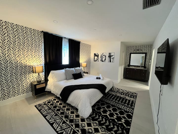 Pool + Bbq • Modern 5br • Near Mia - Doral, FL