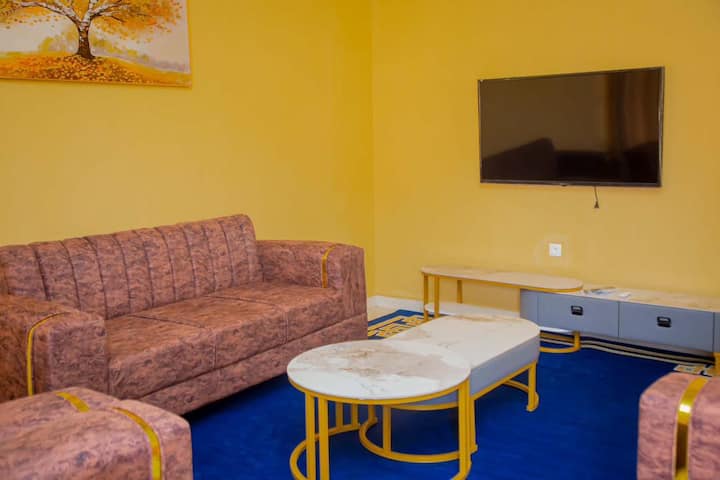 Spacious 4-bedroom Oasis - Bujumbura