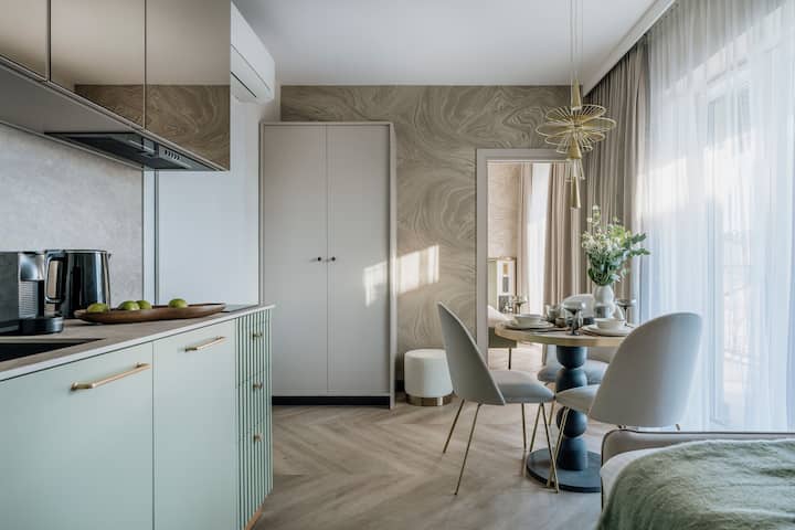 Superior Apartament With Balcony Views - Kraków