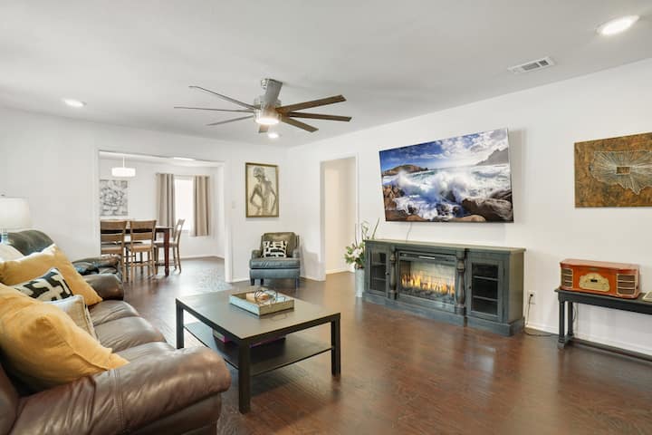 The Rustic Roost! Outdoor Patio Home W/3 King Beds - Montserrat Road – Fort Worth