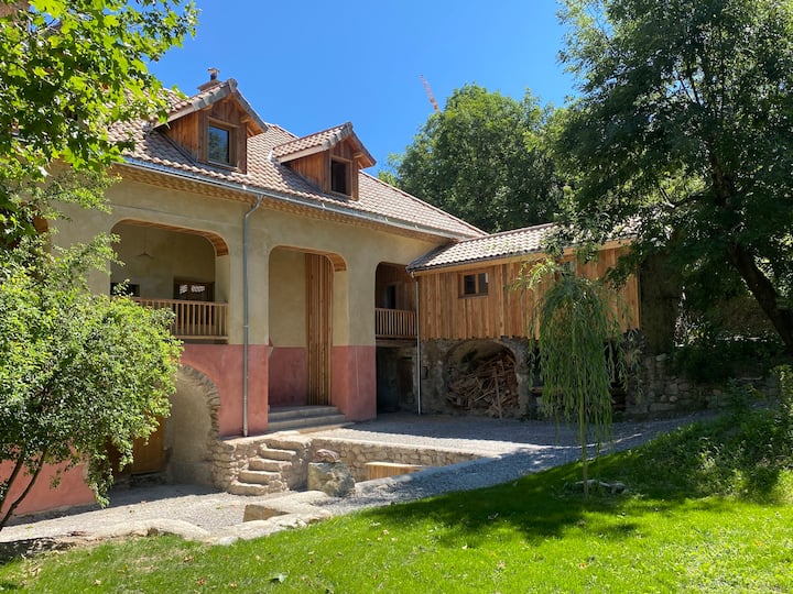 Cabanes Du Dauphiné - Ferme - Gîte Côté Cour Sauna - Gap