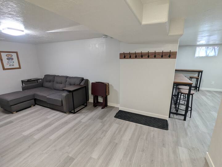 Ogden Private Entrance Basement - Ogden, UT