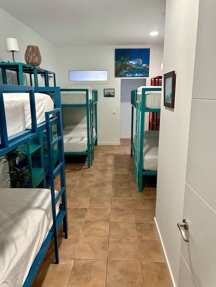 Cama En Habitación Compartida Mixta Grupal - la Grande Canarie