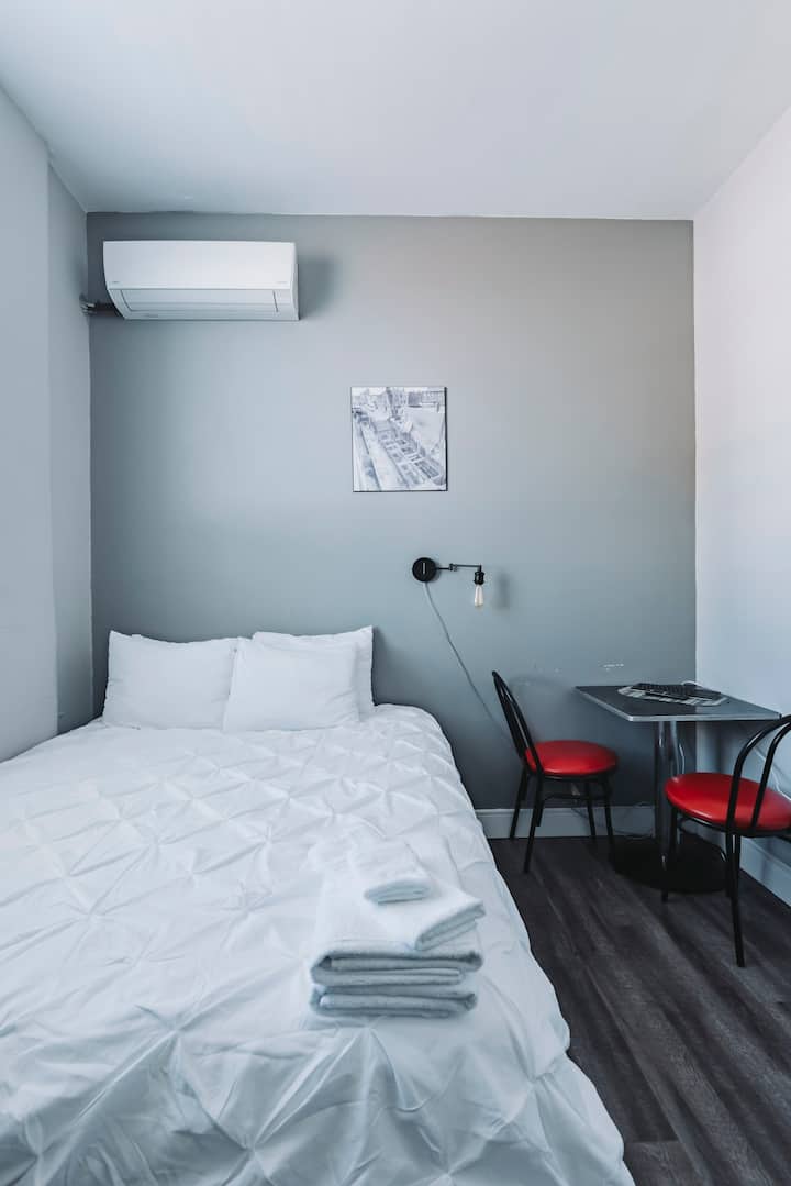 Execurooms - Rm. 205-single Room - Sarnia