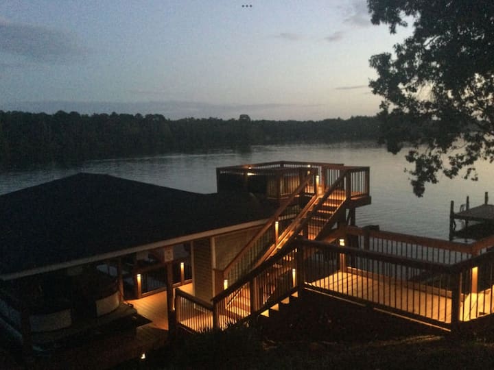 Lakeside Landing - Lake Tillery, NC