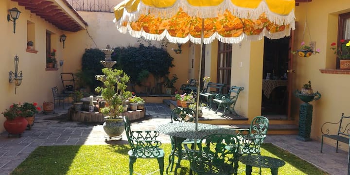Residencia Con Jardín En Tequis. - Tequisquiapan