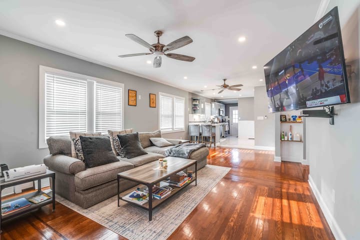 Gorgeous 2br | 7min Drive To John J Burns Park - Massapequa, NY