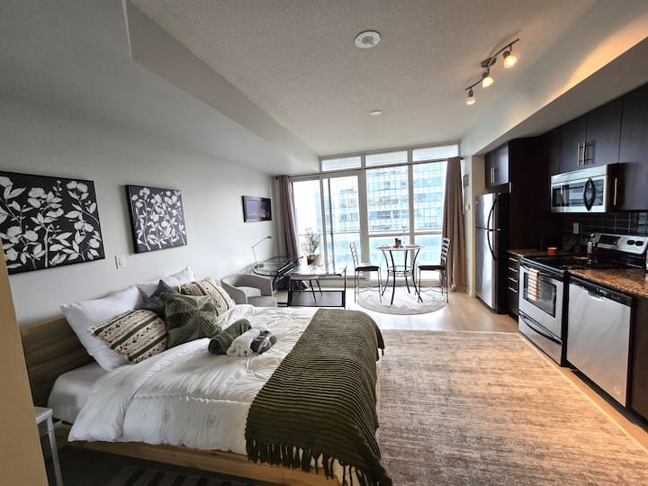 Studio Cn Tower & Lake View - Toronto