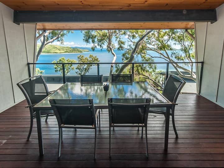 Shorelines 11 - Hamilton Island