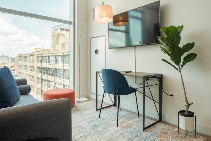 Kasa | Large Studio Near Gold Coast | River North - Chicago Loop - Chicago