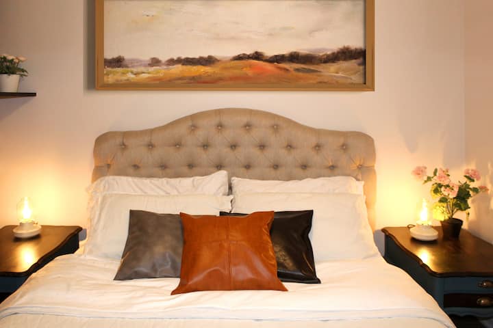 Romantic Private Guest House - Pickering