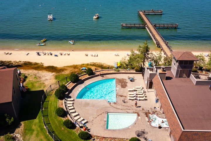 Lakeland Village 2 Bedroom Condo - 2 Mins To Tahoe - Stateline, NV