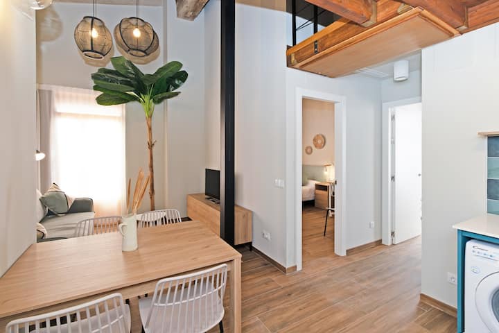 Encantador Apartamento De 2 Dormitorios Con Balcón - Valencia