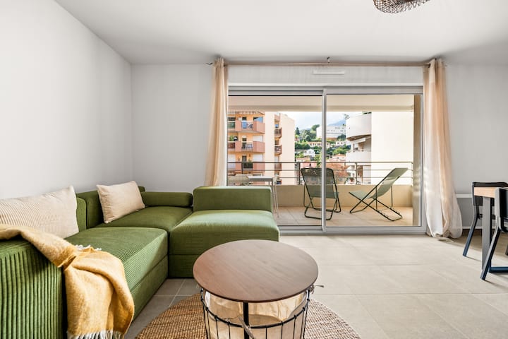 3p Moderne Et Familial,centre/gare, Parking - ibis budget Menton Bord de Mer