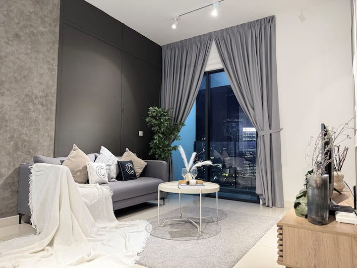 Cloudnine Suite #10m Drive Pavilion #5mikea - Kuala Lumpur
