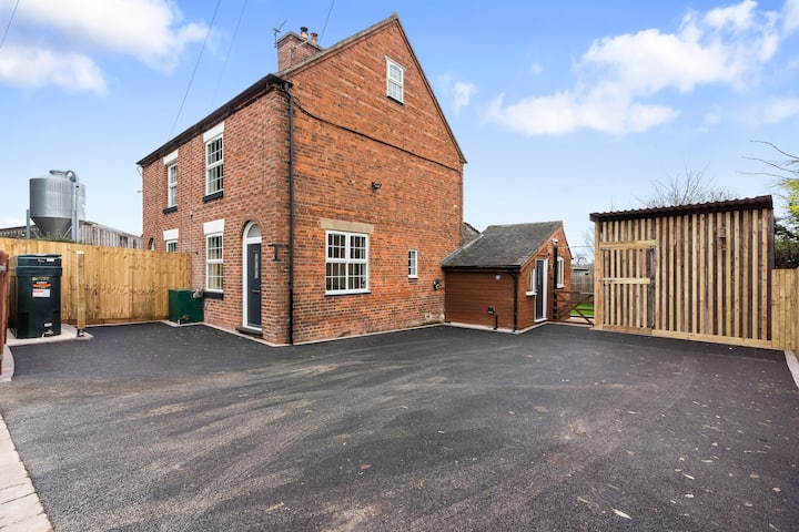 Pear Tree Cottage: Pool Table 10min To Altontowers - 더비셔