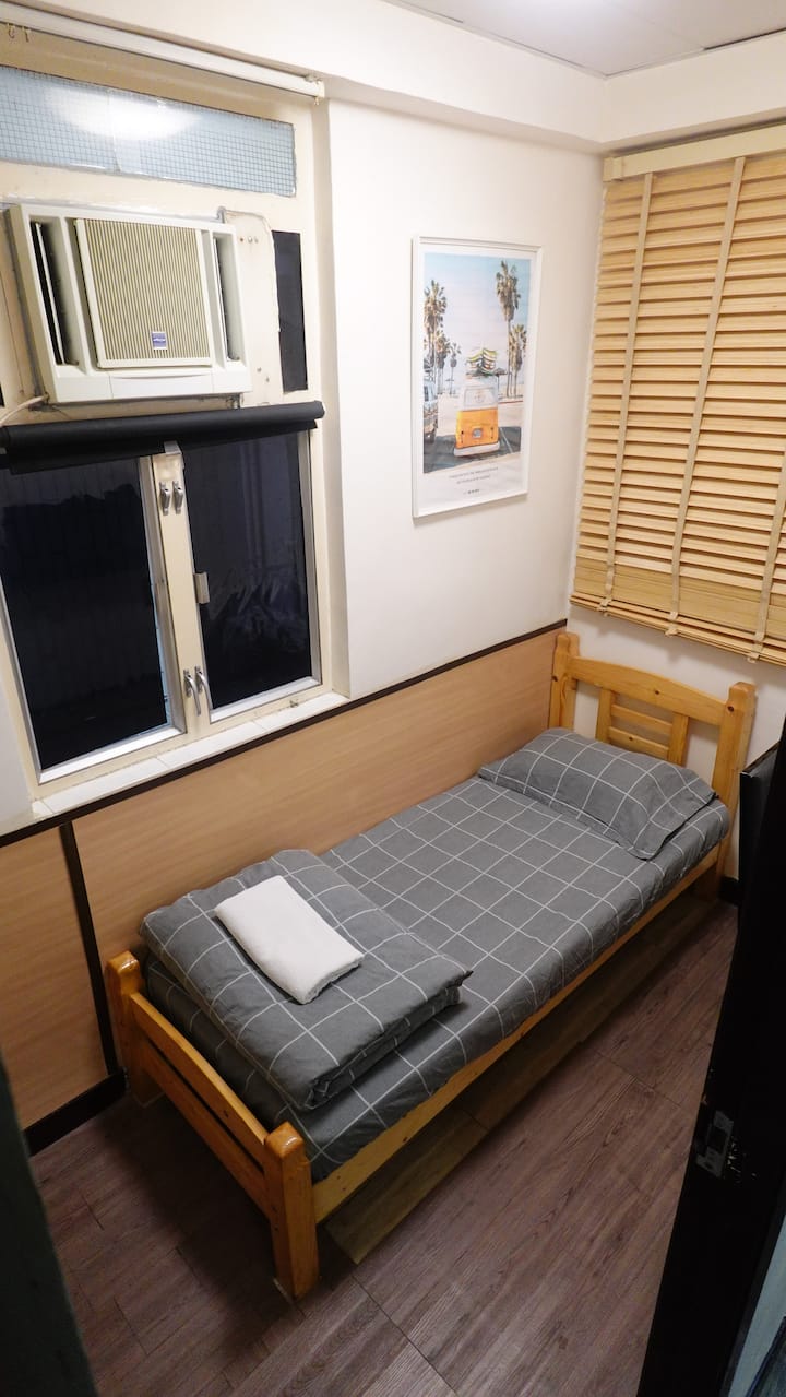 Budget Single Room Next To Jordan Mtr - Hong Kong